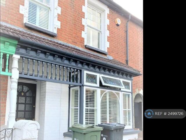 3 bedroom terraced house to rent