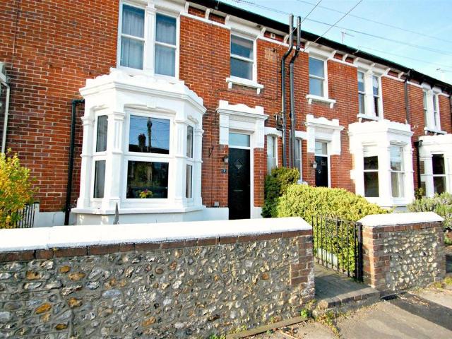 3 bedroom terraced house to rent