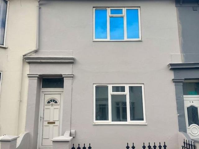 3 bedroom terraced house to rent