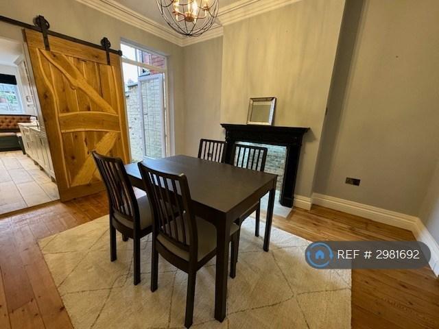 3 bedroom terraced house to rent
