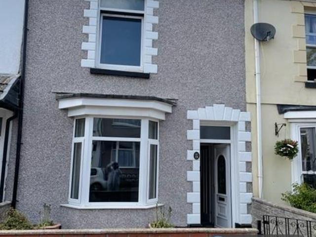 3 bedroom terraced house to rent
