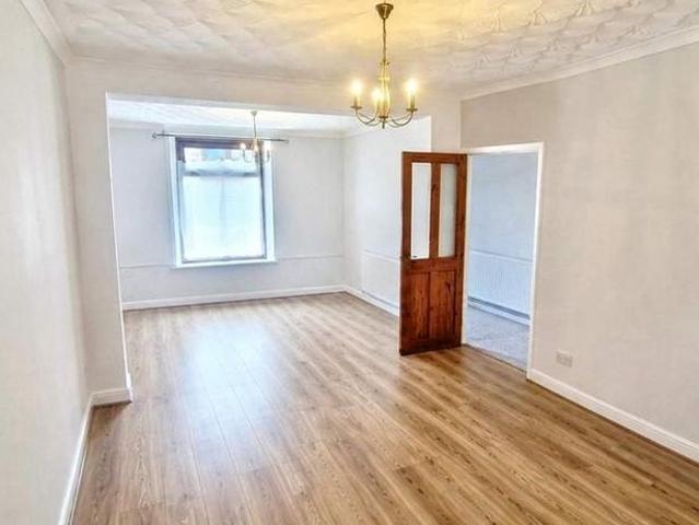 3 bedroom terraced house to rent