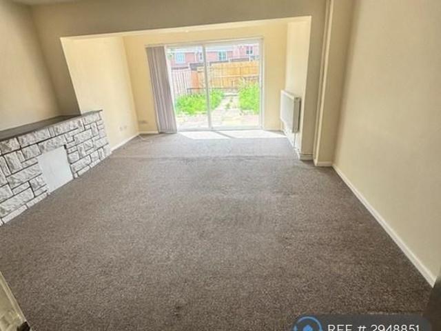 3 bedroom terraced house to rent