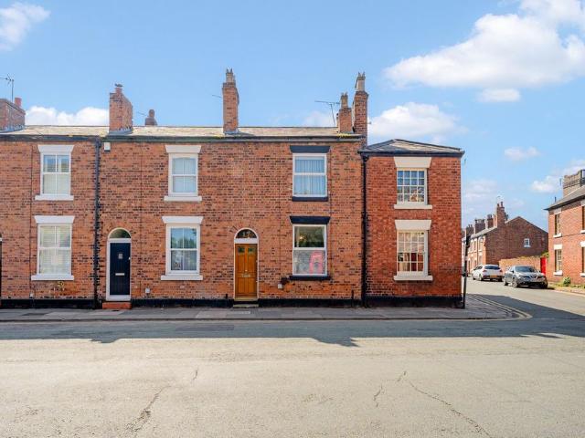 3 bedroom terraced house to rent