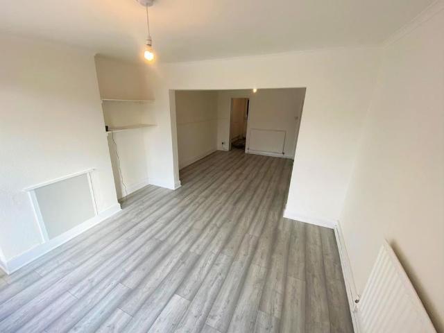 3 bedroom terraced house to rent