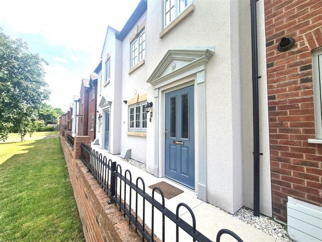 3 bedroom terraced house to rent