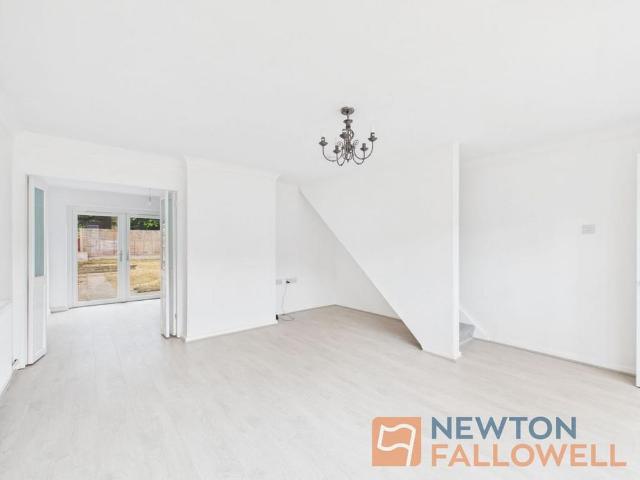 3 bedroom terraced house to rent