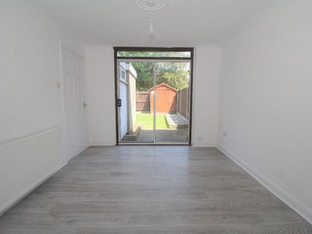 3 bedroom terraced house to rent