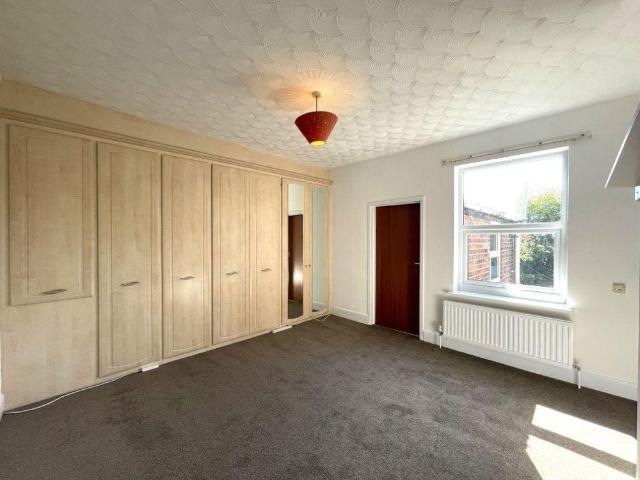 3 bedroom terraced house to rent
