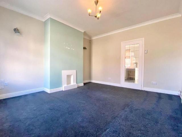 3 bedroom terraced house to rent