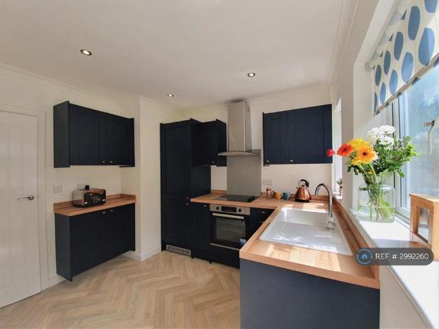 3 bedroom terraced house to rent