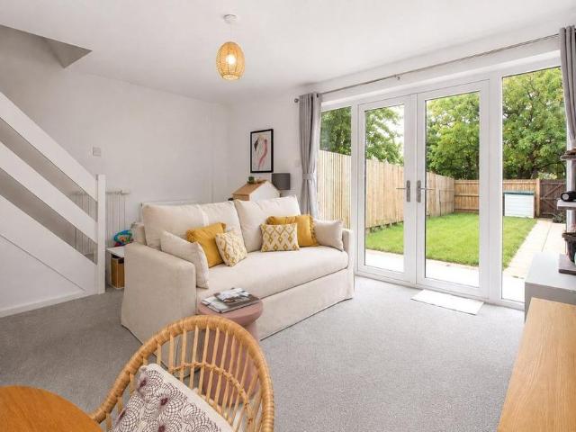 3 bedroom terraced house to rent