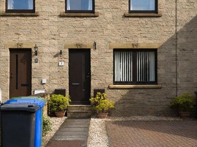 3 bedroom terraced house to rent