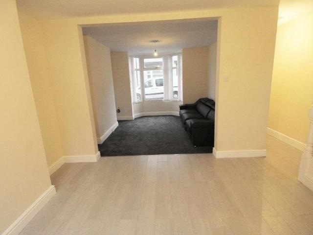 3 bedroom terraced house to rent