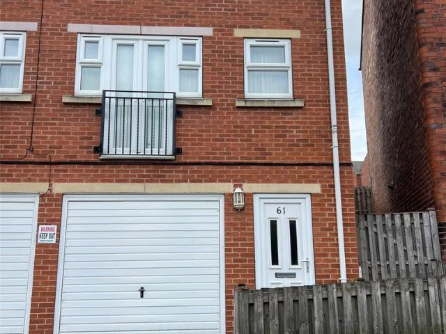 3 bedroom terraced house to rent