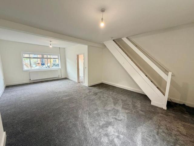 3 bedroom terraced house to rent