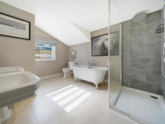 3 bedroom terraced house to rent