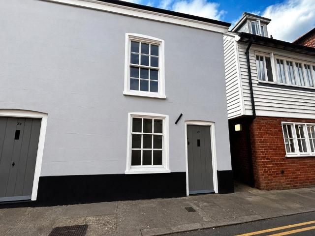 3 bedroom terraced house to rent