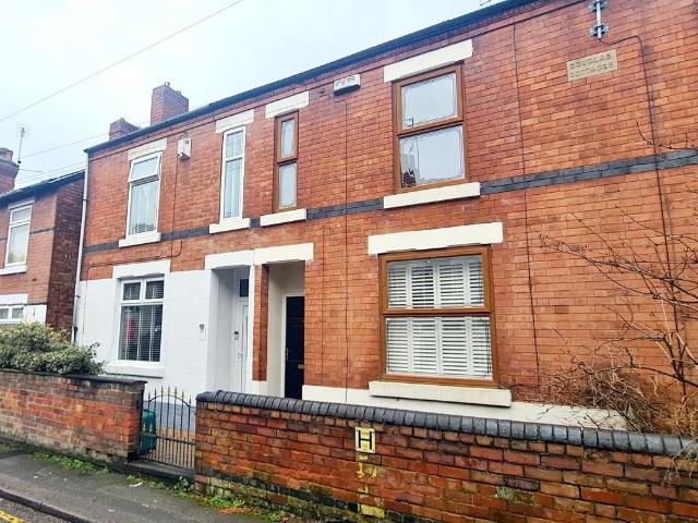 3 bedroom terraced house to rent