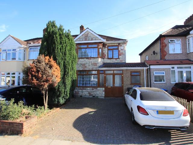 3 bedroom terraced house to rent