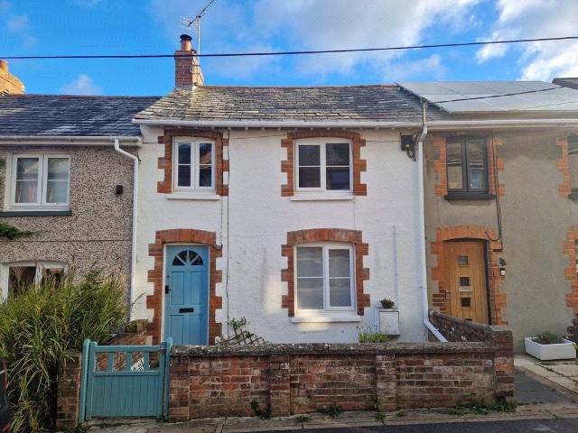 3 bedroom terraced house to rent