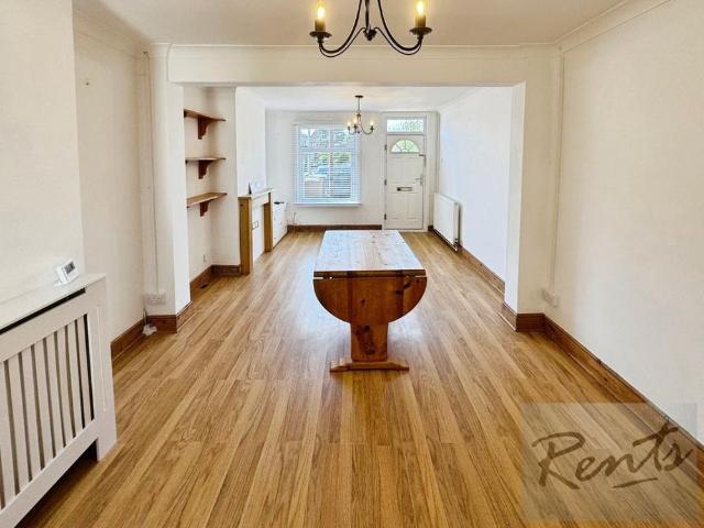 3 bedroom terraced house to rent