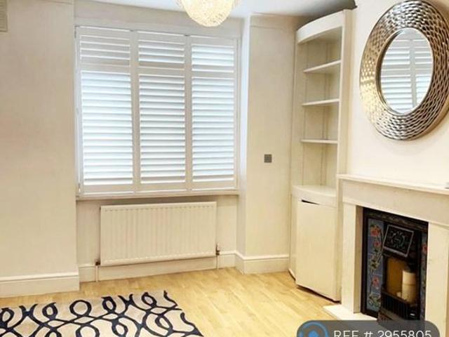 3 bedroom terraced house to rent