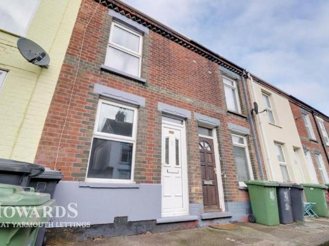 3 bedroom terraced house to rent