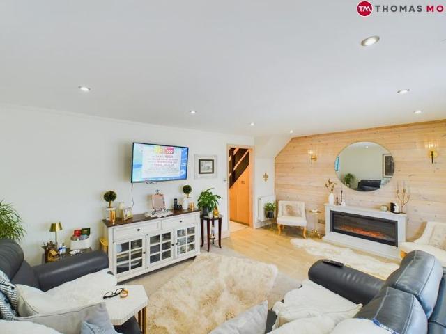 3 bedroom terraced house to rent