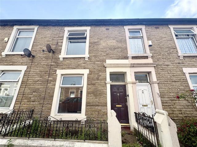 3 bedroom terraced house to rent