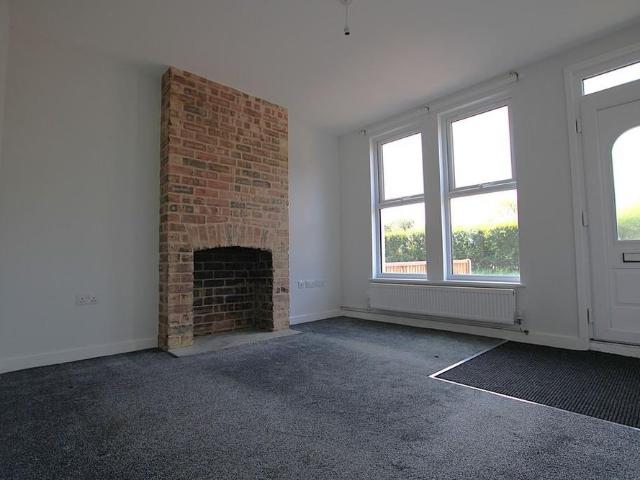 3 bedroom terraced house to rent