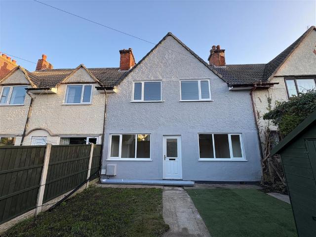 3 bedroom terraced house to rent