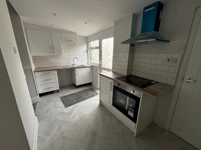 3 bedroom terraced house to rent