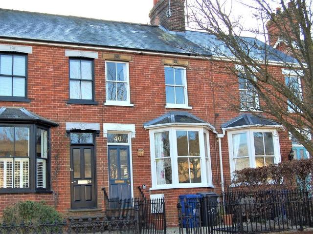3 bedroom terraced house to rent