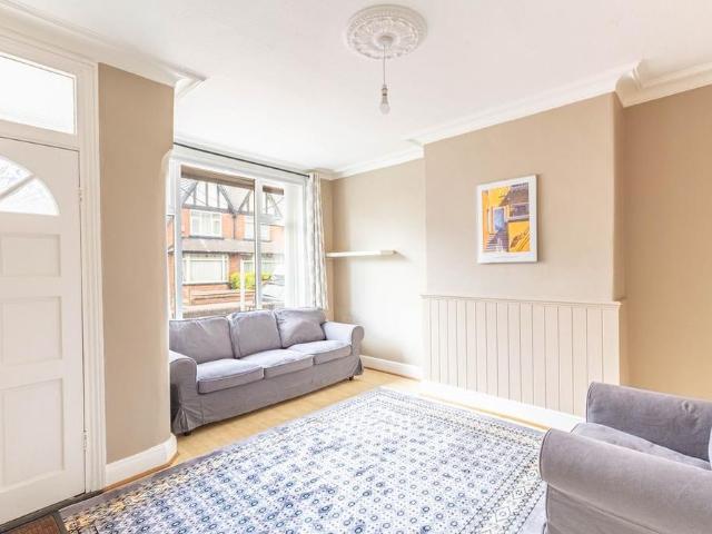 3 bedroom terraced house to rent