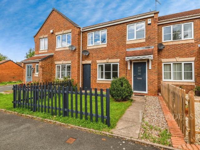 3 bedroom terraced house to rent