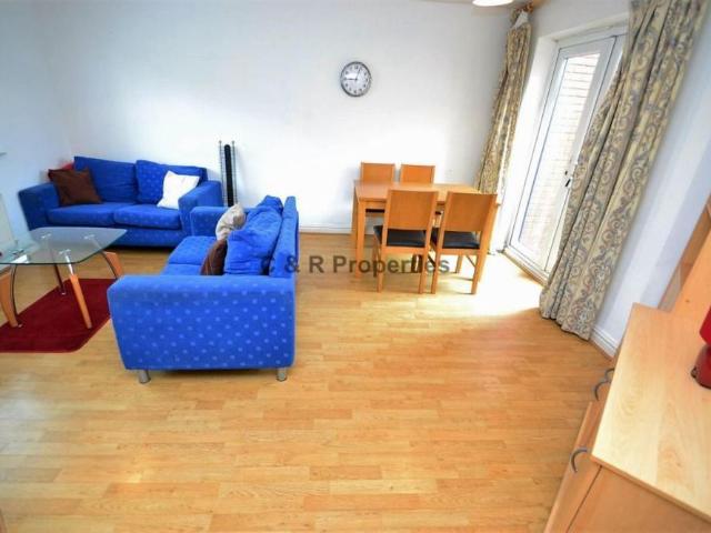3 bedroom terraced house to rent