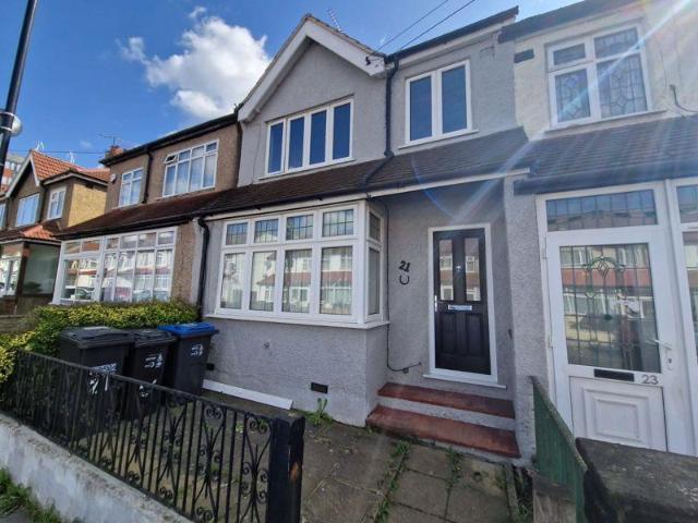 3 bedroom terraced house to rent