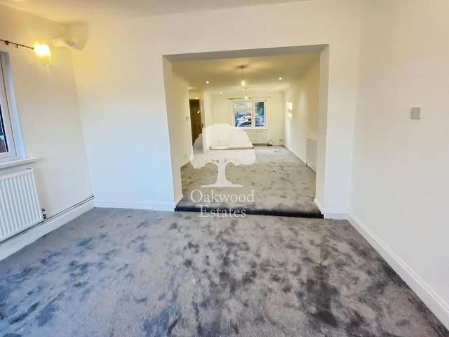 3 bedroom terraced house to rent