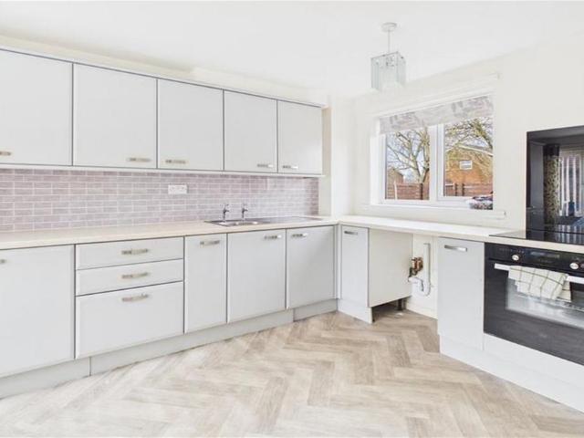 3 bedroom terraced house to rent