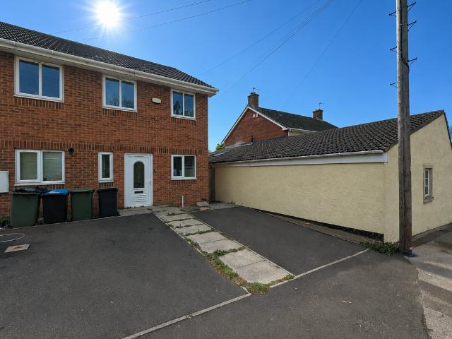 3 bedroom terraced house to rent
