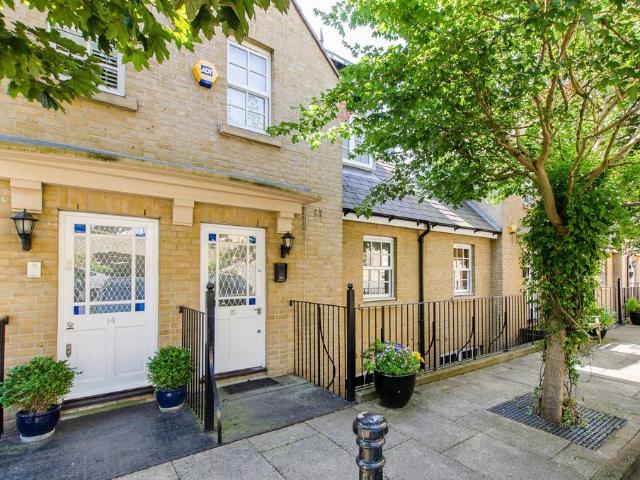 3 bedroom terraced house to rent