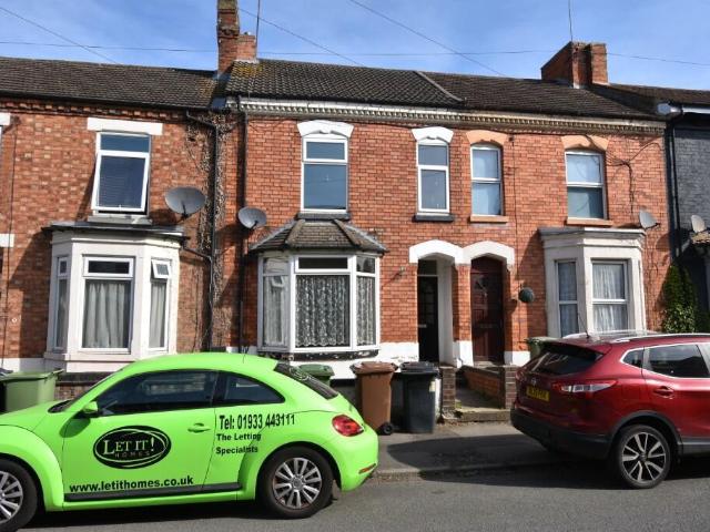 3 bedroom terraced house to rent