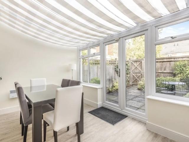 3 bedroom terraced house to rent