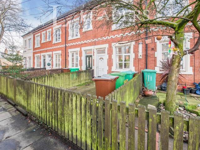 3 bedroom terraced house to rent