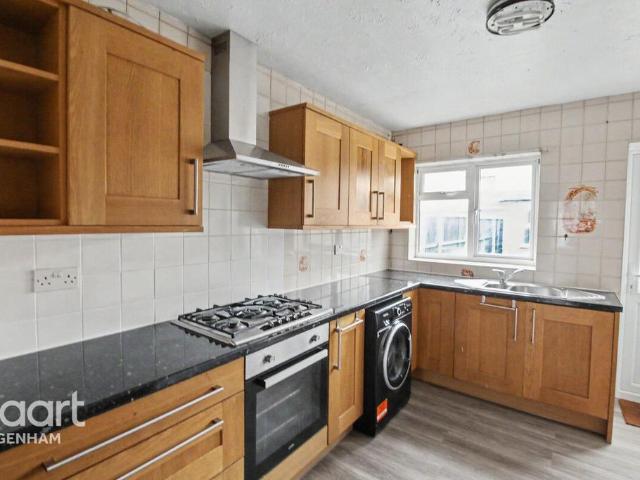 3 bedroom terraced house to rent