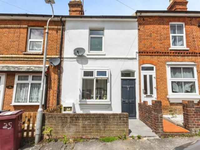3 bedroom terraced house to rent