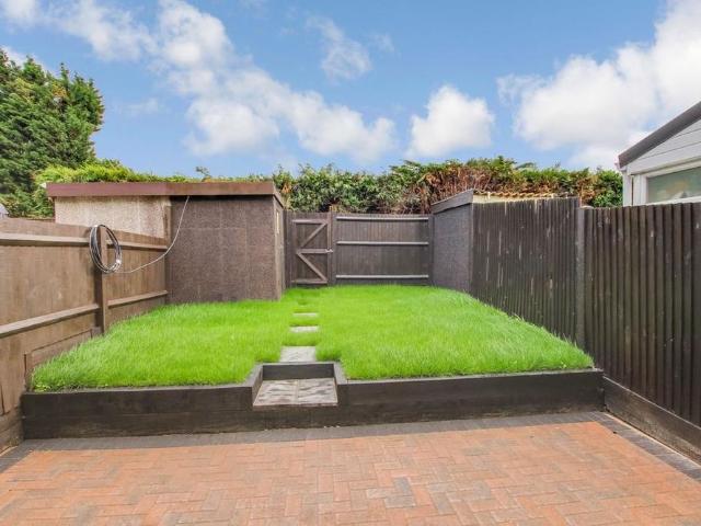 3 bedroom terraced house to rent