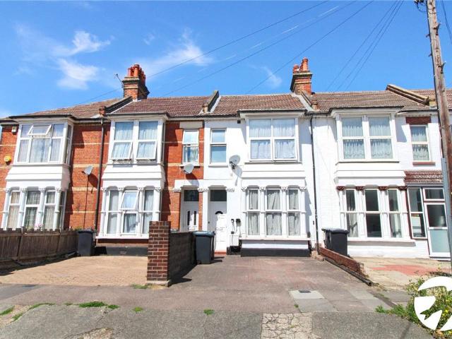 3 bedroom terraced house to rent