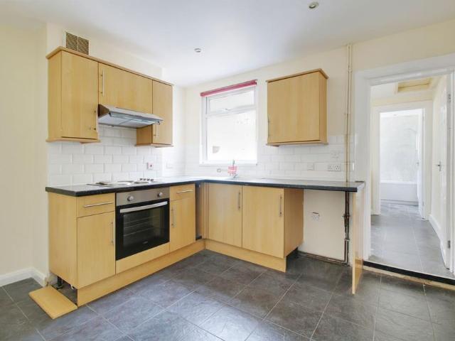 3 bedroom terraced house to rent